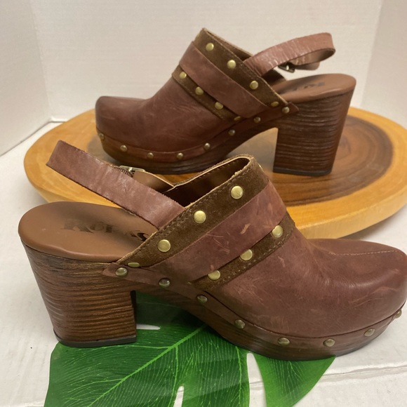 Kork-Ease | Shoes | Korks Studded Platform Hippie Bohemian Leather Clog ...